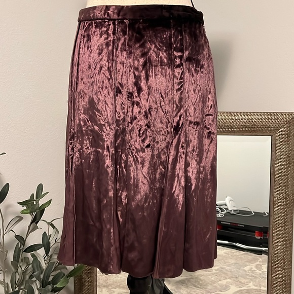 Club Monaco | Skirts | Club Monaco Crushed Velour Skirt | Poshmark